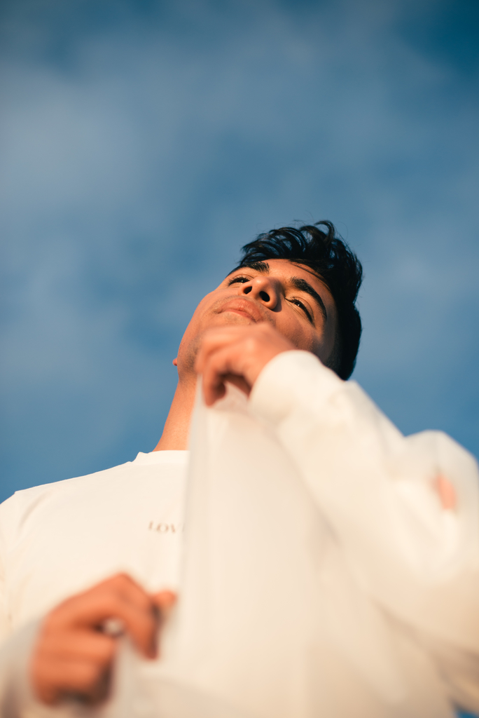 ZĀN: The Soulful Pakistani-Australian Artist Who Has Us Swooning – My ...